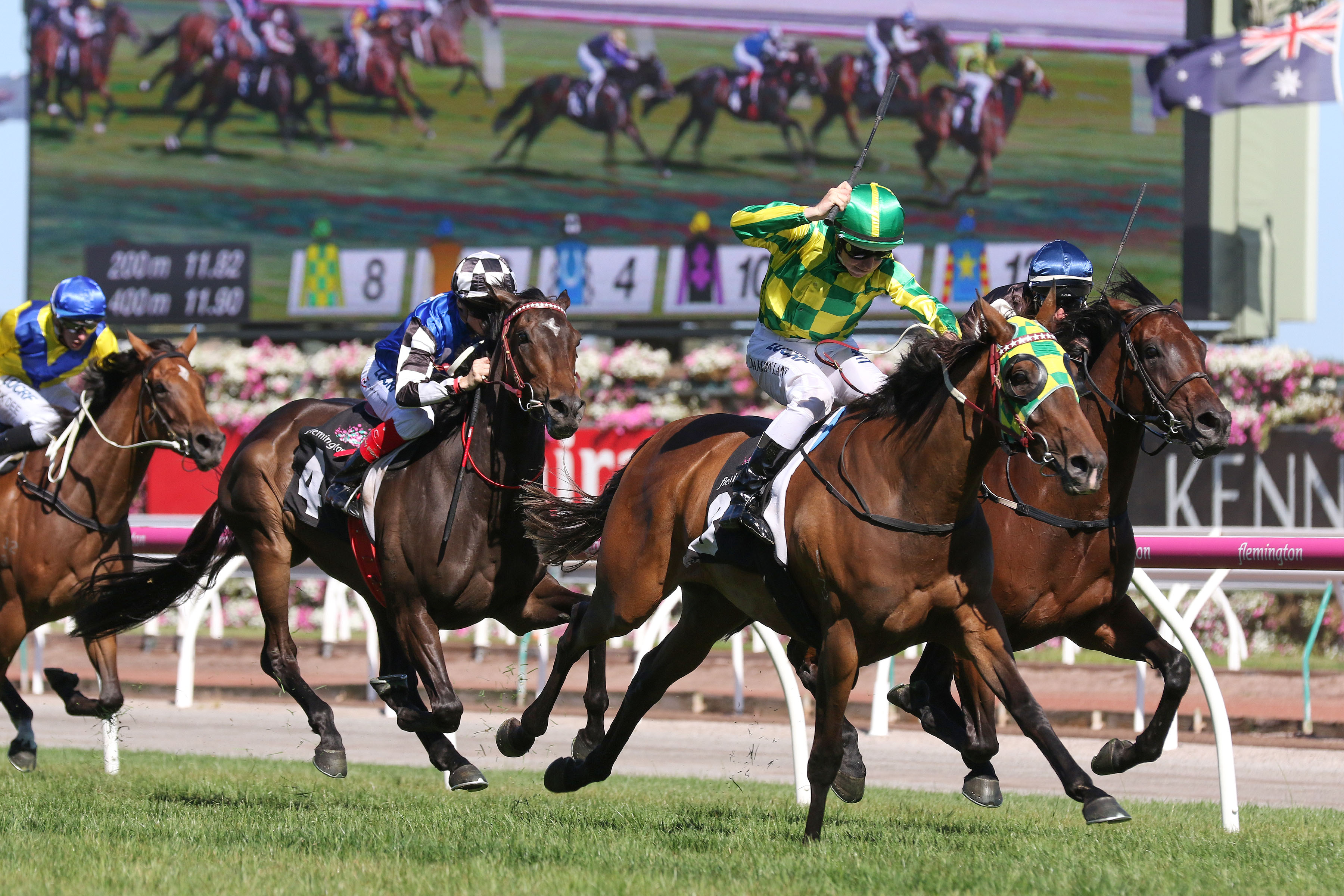 Watch Horse Racing Live Online
