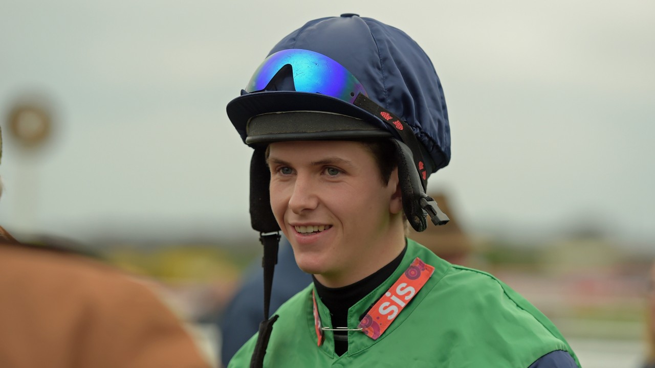 Horse Racing Jockeys - List of all Jockeys from all countries