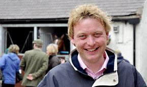 Simon West Profile as Horse Trainer - Daily Simon West Horse Racing Stat